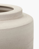 Plant pot M beige Volumes – Serax US